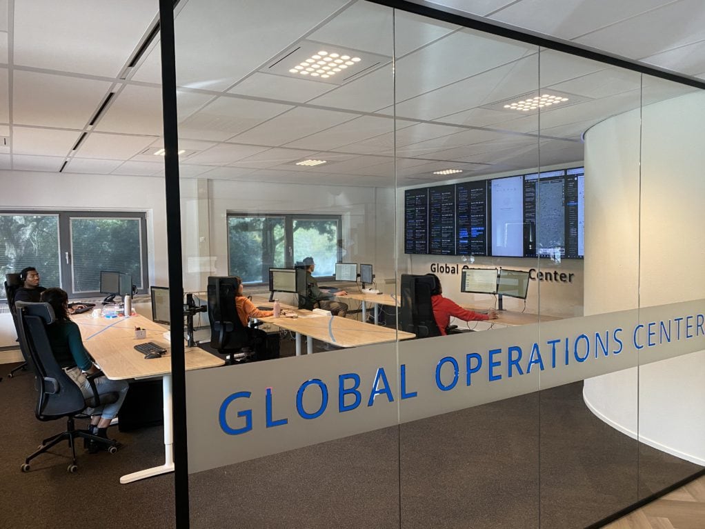 Ground transportation for companies - 110 countries | Get-e